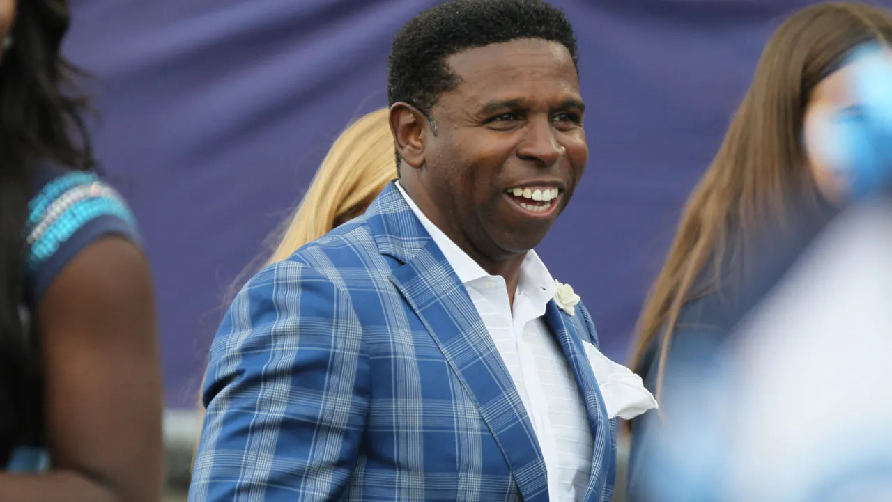 The Biggest Smile In Sports: 'Pinball' Staying In Toronto - The Touchdown